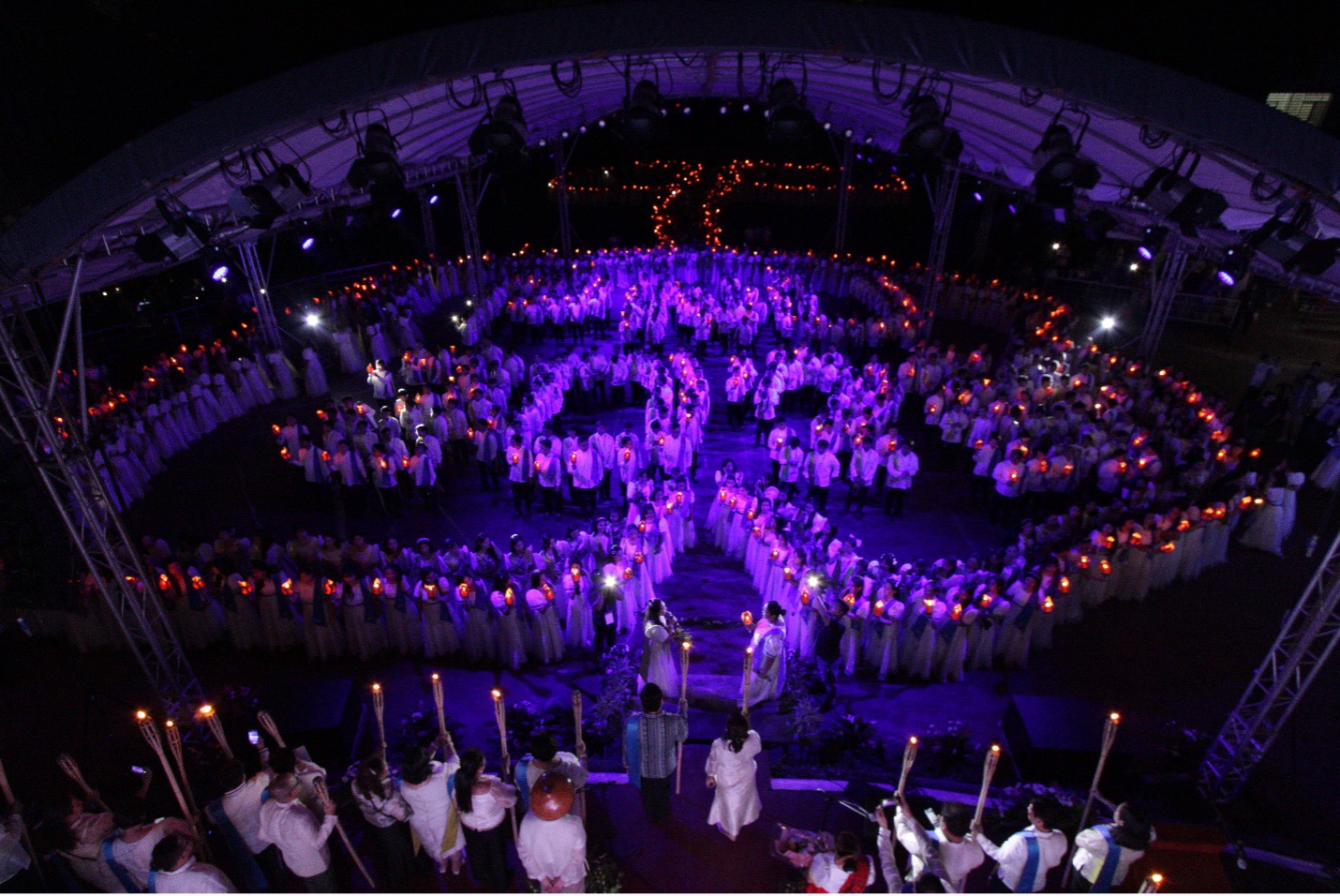 Lagablab ng apoy, tampok sa Pagdiriwang ng Sulo 2023; Bahaghari, Inang ...